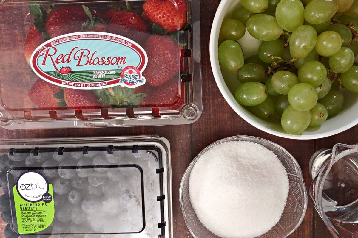 How to Make Tanghulu in the Microwave - Easy Candied Fruit! - Dinners ...