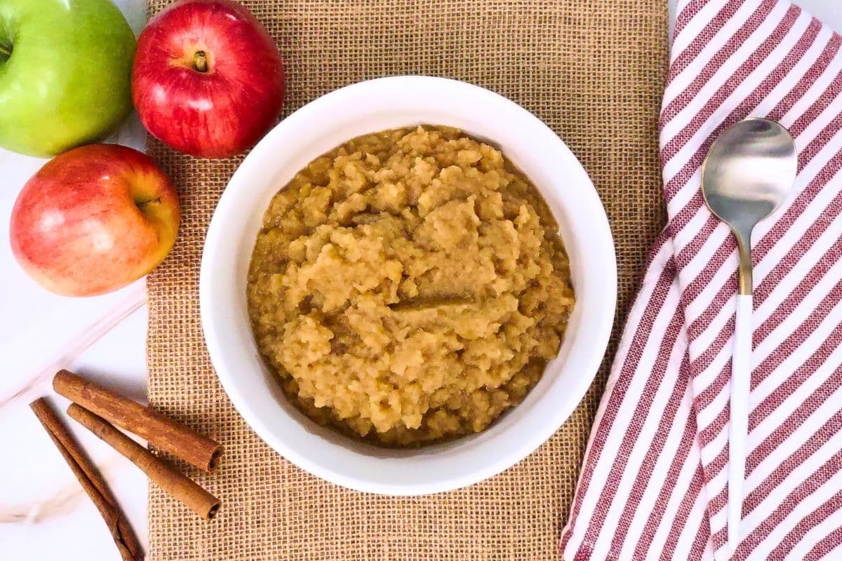 Homemade Microwave Applesauce: A Quick & Easy Delight! - Dinners Done Quick