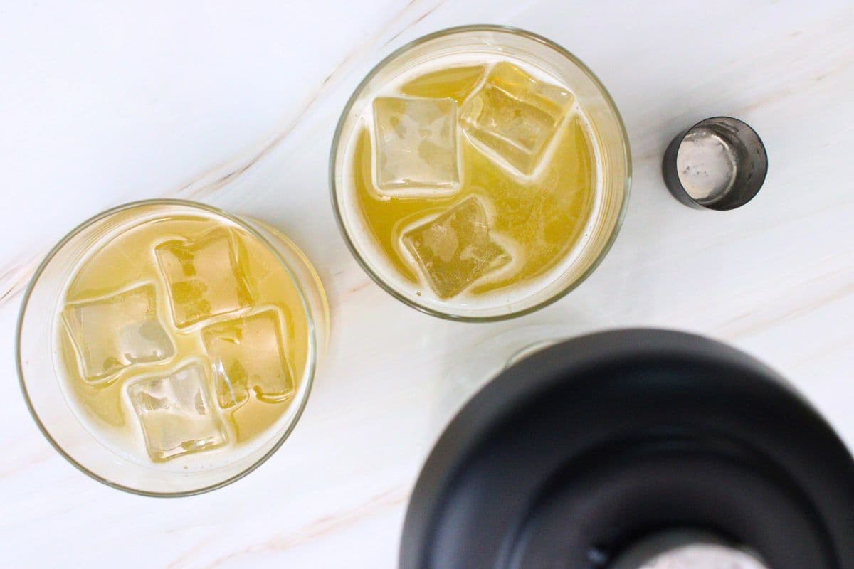 Salted Caramel Whiskey Sour: Simple 3 Ingredient Cocktail - Dinners ...