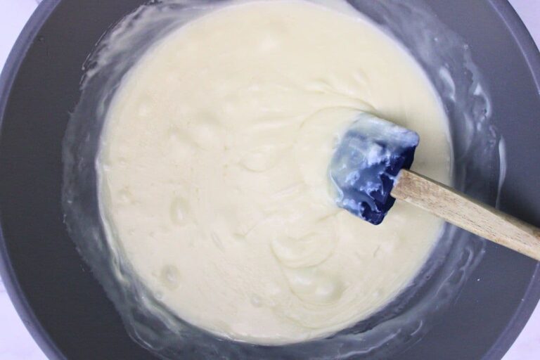 Raspberry Fudge: Easy 3 Ingredient Microwave Recipe! - Dinners Done Quick