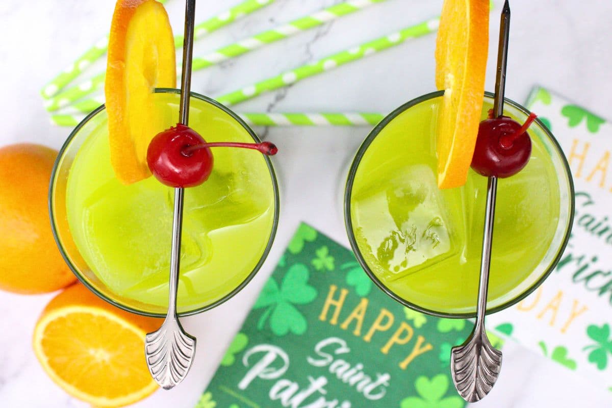 Drunken Leprechaun: St Paddy’s Irish Screwdriver Cocktail - Dinners ...