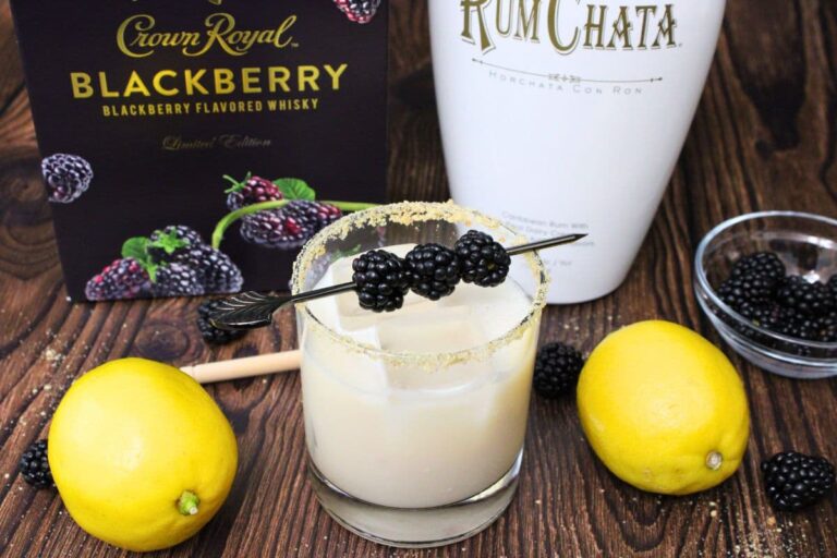 Blackberry Cobbler Cocktail With Crown Royal Whiskey - Dinners Done Quick