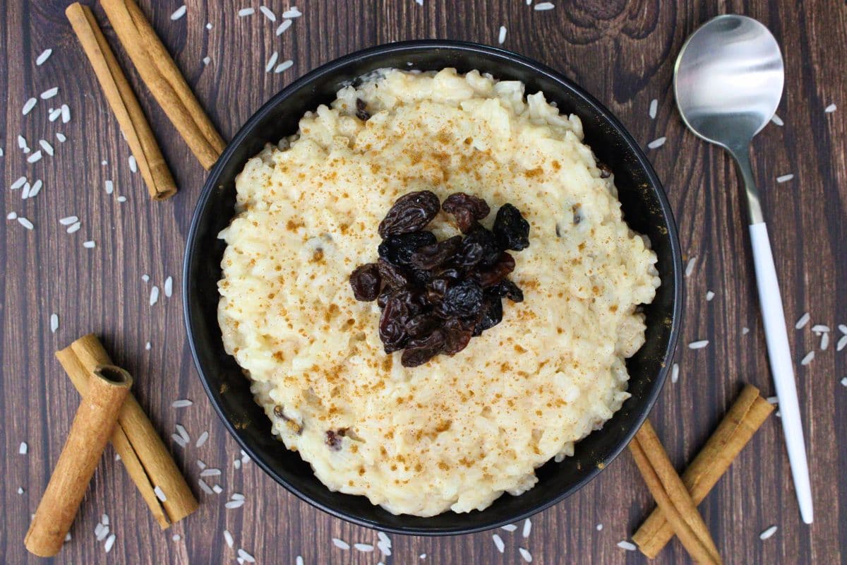 Easy Microwave Rice Pudding (Arroz Con Leche) Recipe - Dinners Done Quick