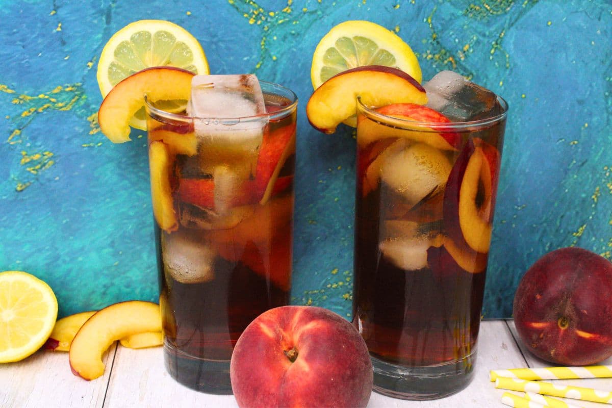 Crown Royal Peach Tea: Easy Cocktail Recipe - Dinners Done Quick