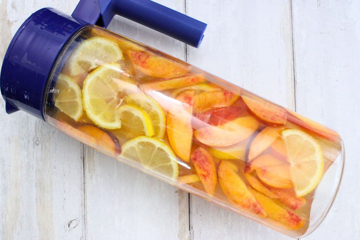 Crown Royal Peach Sangria: Sweet White Sangria Recipe - Dinners Done Quick