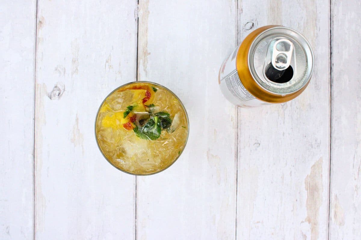 Peach Mint Julep: Whiskey Julep Cocktail With Crown Royal - Dinners ...