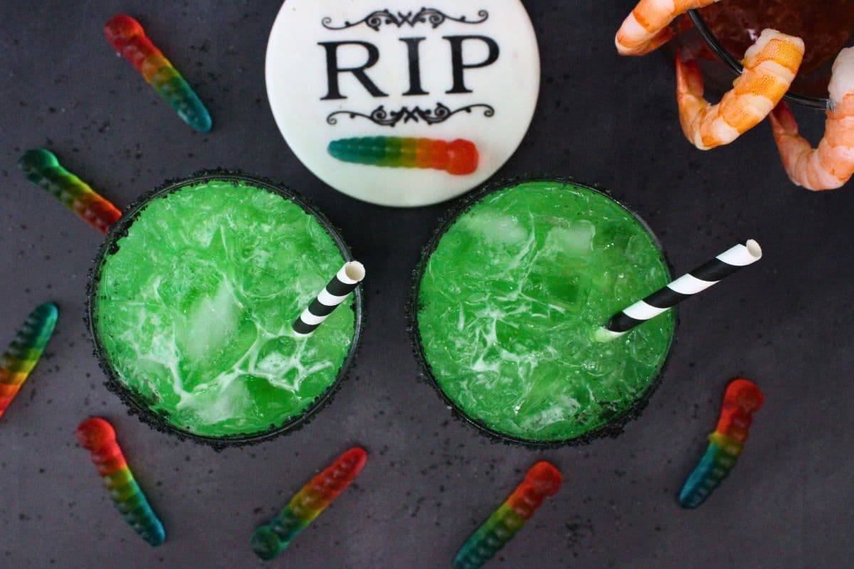 Beetlejuice Cocktail: Be The Ghost Host With The Most! - Dinners Done Quick