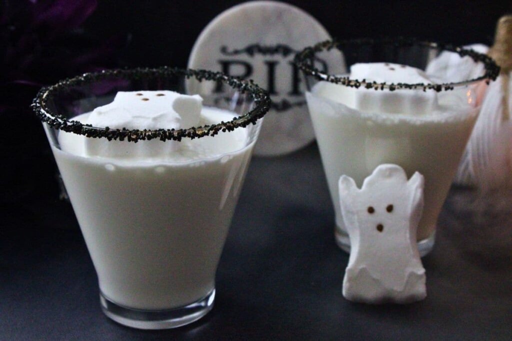 24 Easy Vodka Halloween Cocktails For the Adults! - Dinners Done Quick
