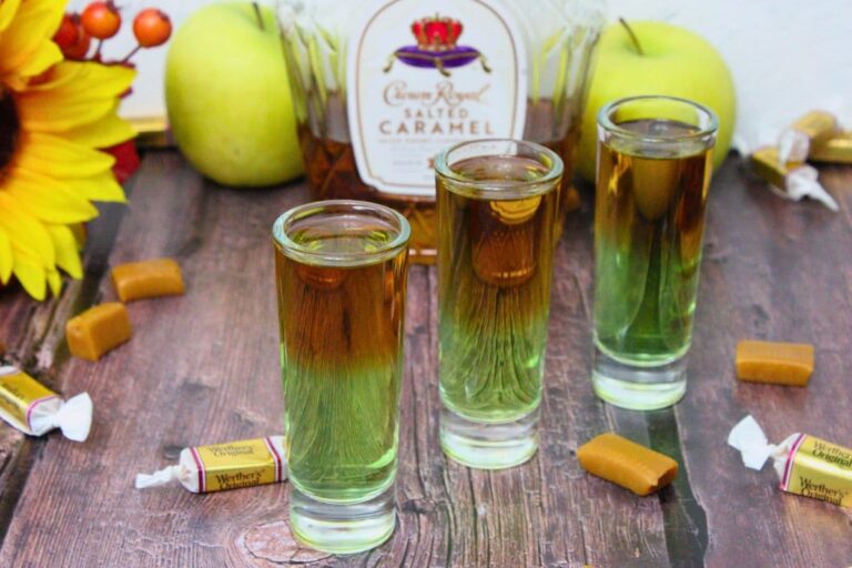Caramel Apple Shot (With Crown): Simple Cocktail Recipe! - Dinners Done ...