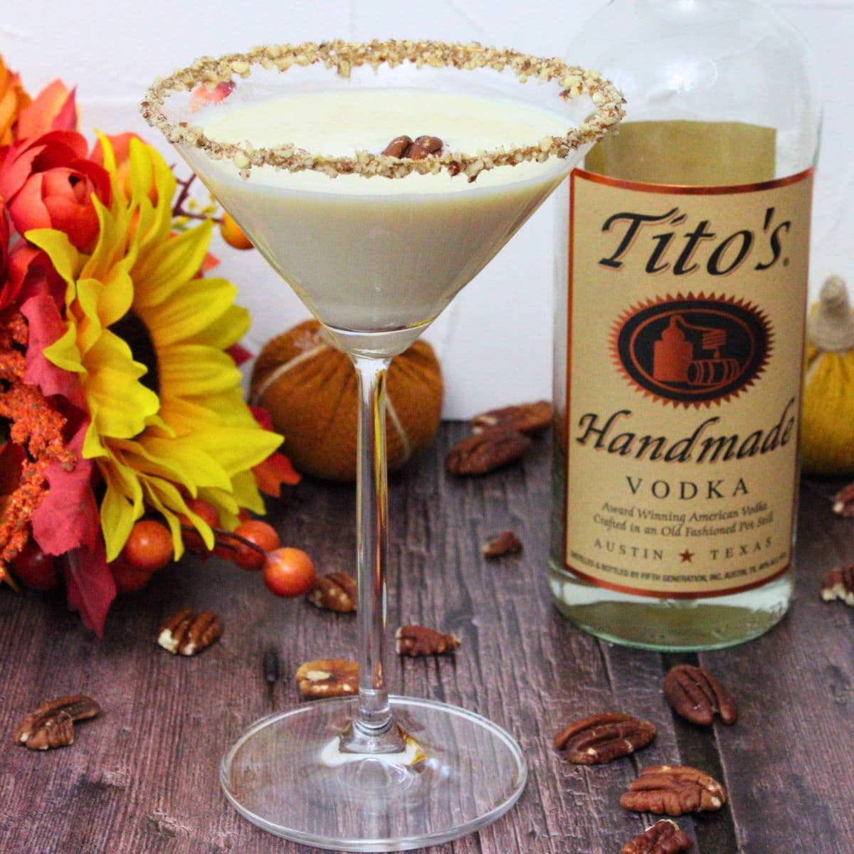 Pecan Pie Martini: Perfect Thanksgiving Cocktail! - Dinners Done Quick