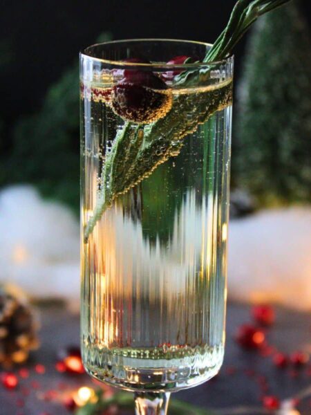 Christmas Lemon Drop Cosmo: White Christmas Cocktail! - Dinners Done Quick