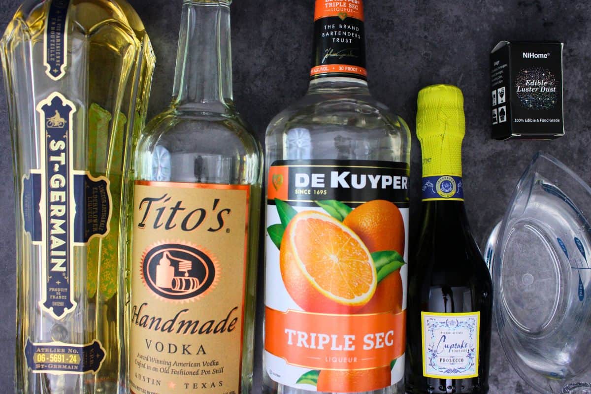 Glitter Ball Cocktail: Easy New Year’s Champagne Drink! - Dinners Done ...