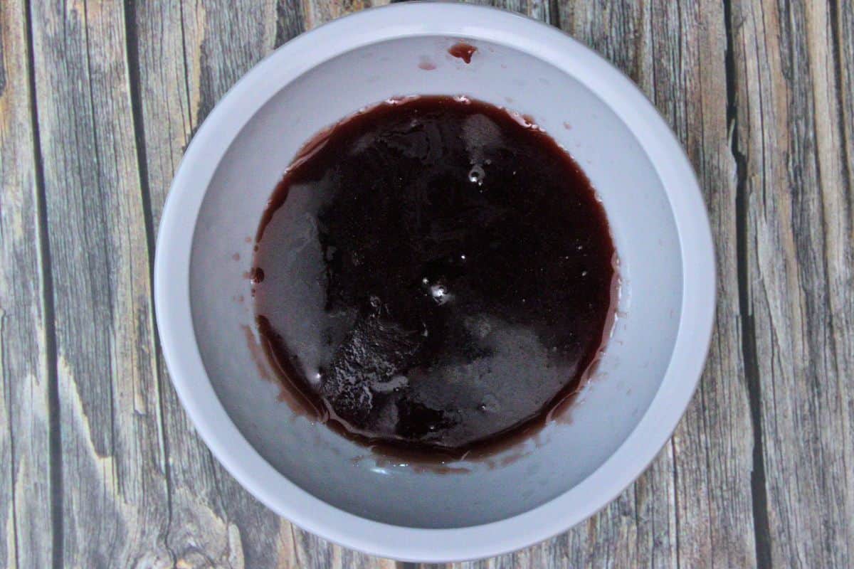 Gin and Jam: Easy Fruity 3 Ingredient Cocktail! - Dinners Done Quick