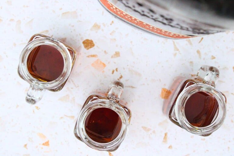 Root Beer Float Shots: Nostalgic Summer Party Drink! - Dinners Done Quick