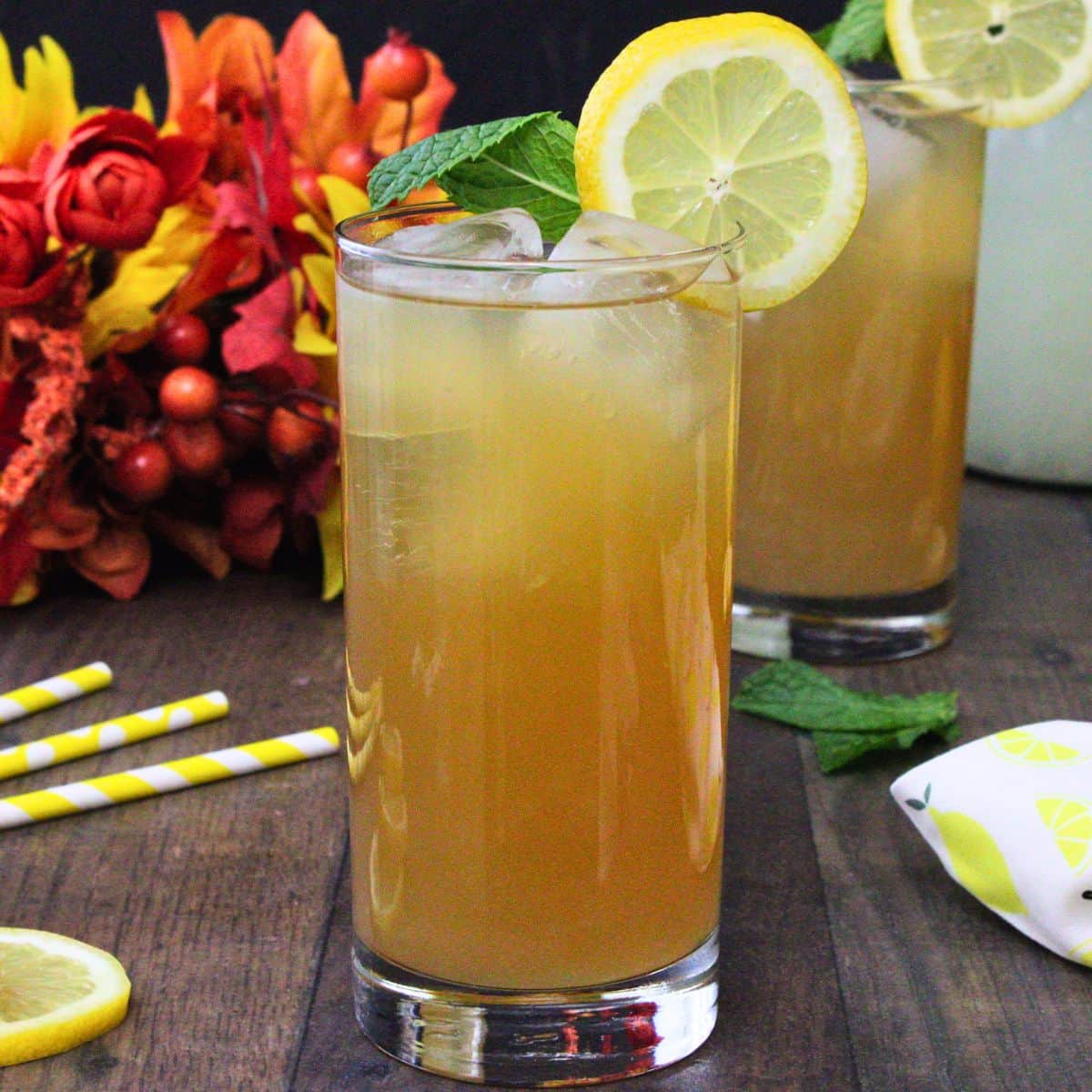 Sweet Tea Vodka Lemonade: Easy Spiked Arnold Palmer! - Dinners Done Quick