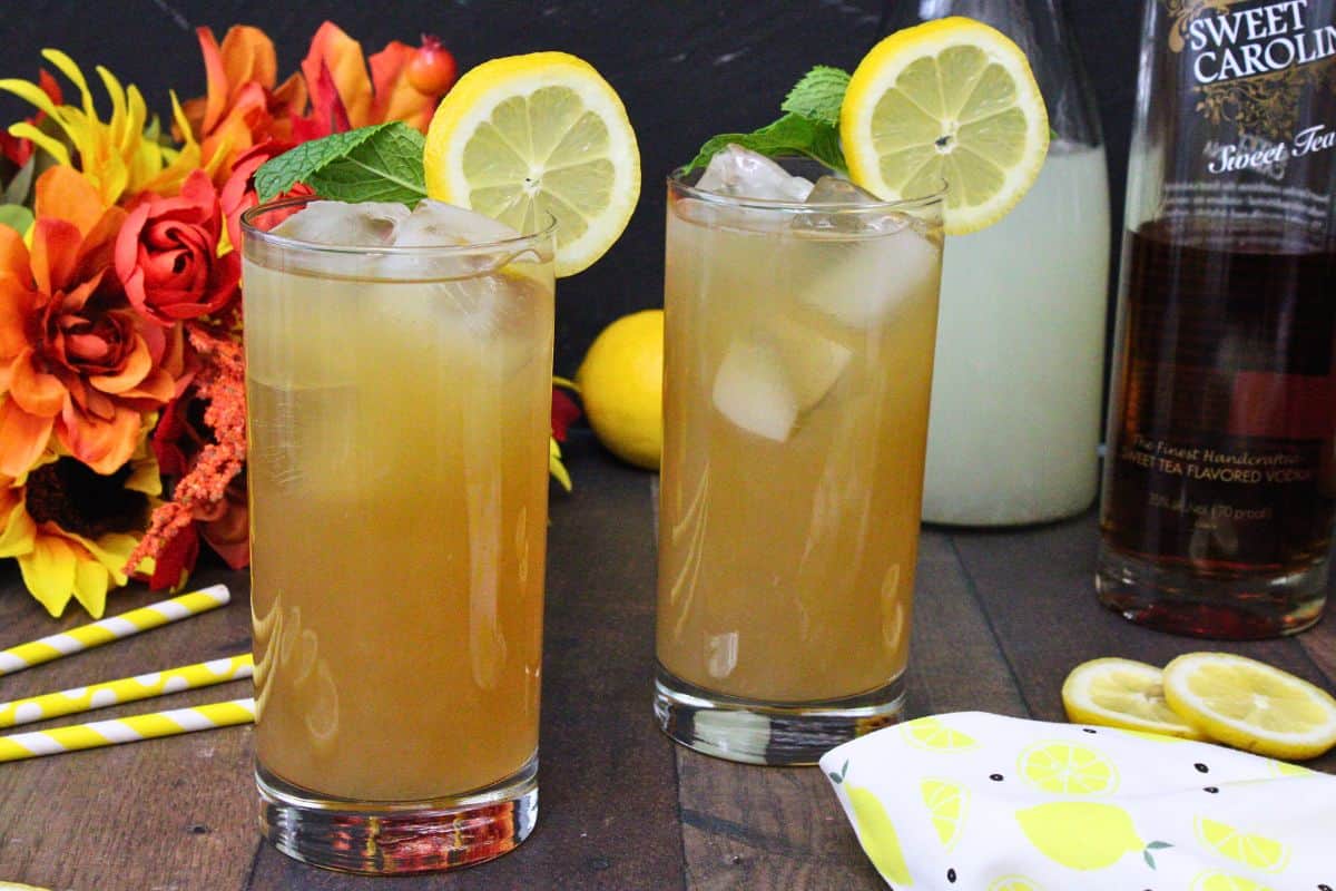 Sweet Tea Vodka Lemonade: Easy Spiked Arnold Palmer! - Dinners Done Quick