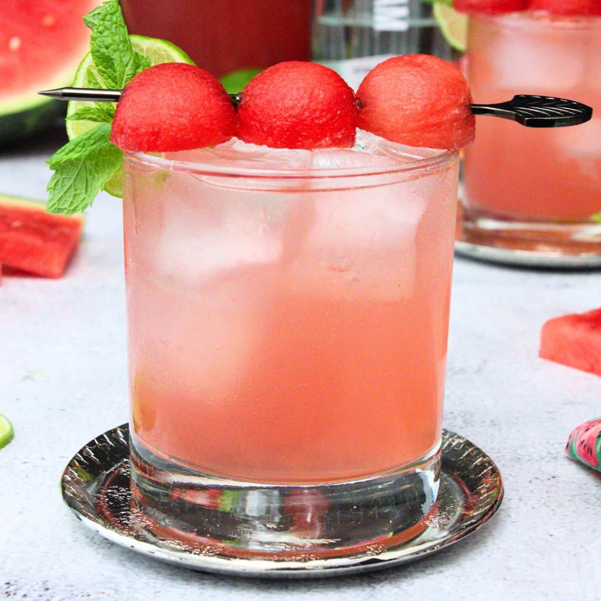 Watermelon Gin Fizz: Easy 3 Ingredient Summer Cocktail! - Dinners Done ...