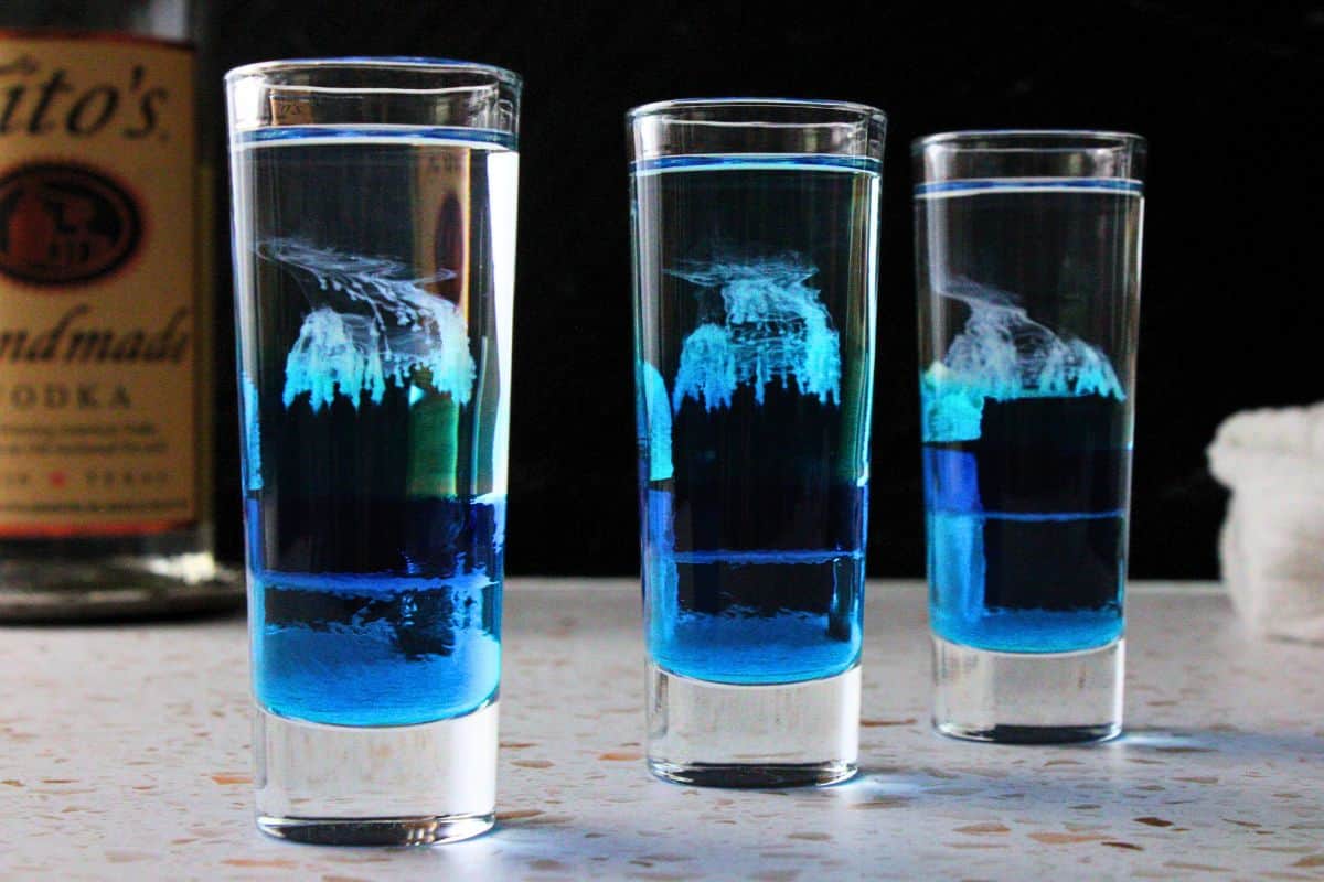 Jellyfish Shot: Fun Ocean Blue Party Shooter! - Dinners Done Quick