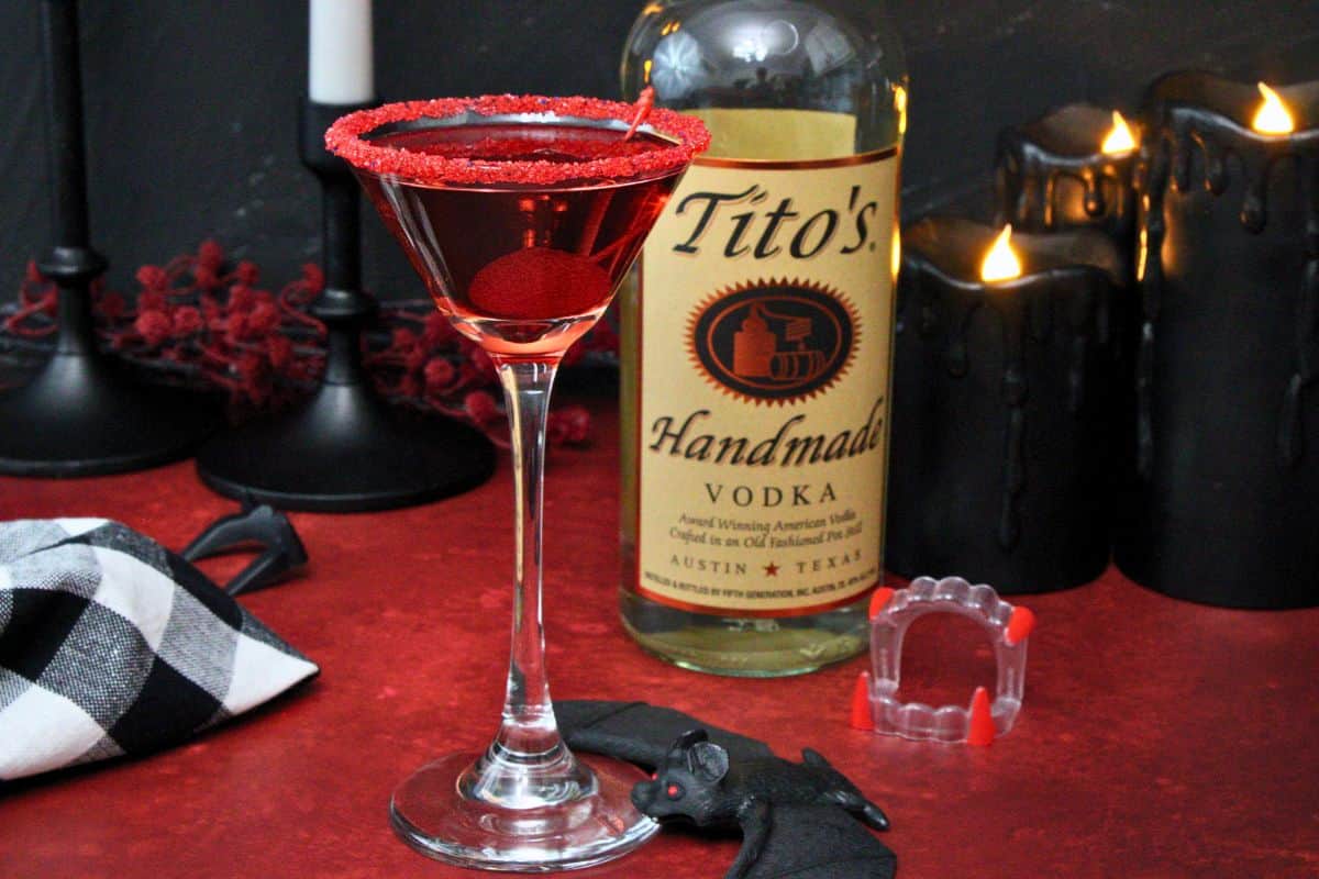 Vampire Kiss Cocktail: Blood Red Halloween Drink! - Dinners Done Quick