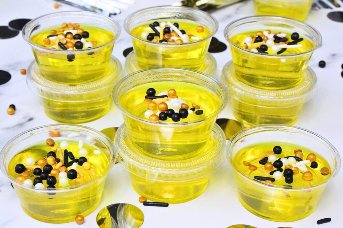 French 75 Jello Shots: Perfect For Your New Year’s Party! - Dinners ...