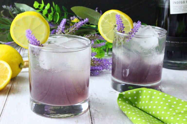 Lavender Gin Fizz: Easy Floral Cocktail For Spring! - Dinners Done Quick