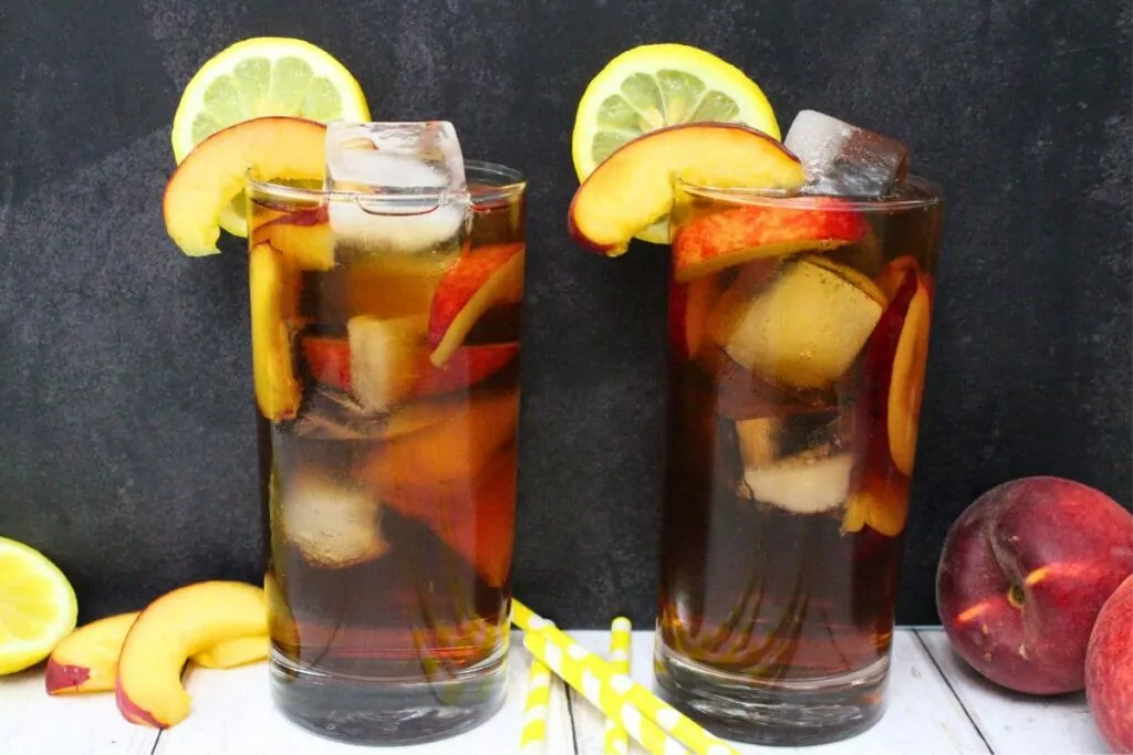 Crown Royal Peach Tea: Easy Cocktail Recipe - Dinners Done Quick