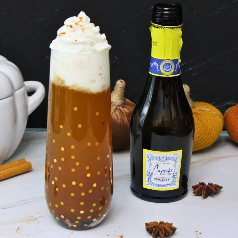 Wicked Witch Cocktail: A Wicked Themed Vodka Drink! - Dinners Done Quick