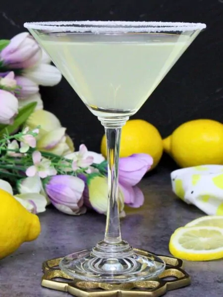 Peach Lemon Drop: Easy Summer Martini Recipe! - Dinners Done Quick