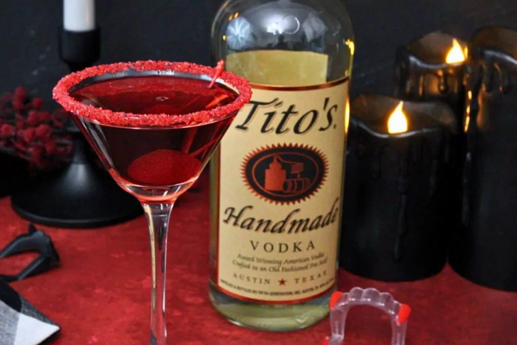 Vampire Kiss Cocktail: Blood Red Halloween Drink! - Dinners Done Quick